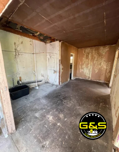 Attic & Basement Cleanouts: When to Call the Pros